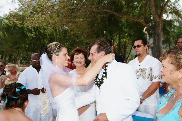 Amber ceremony with blue in Hawaii